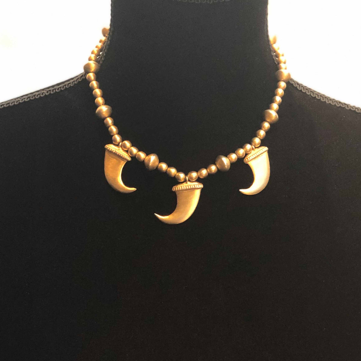 Fierce Claw Necklace – Feather & Foxglove